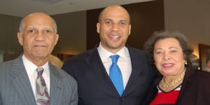 Cory Booker's Parents, Ethnicity, Wife, Education, Net Worth, Children ...